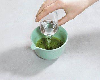 How to Make an Iced Matcha – DAVIDsTEA